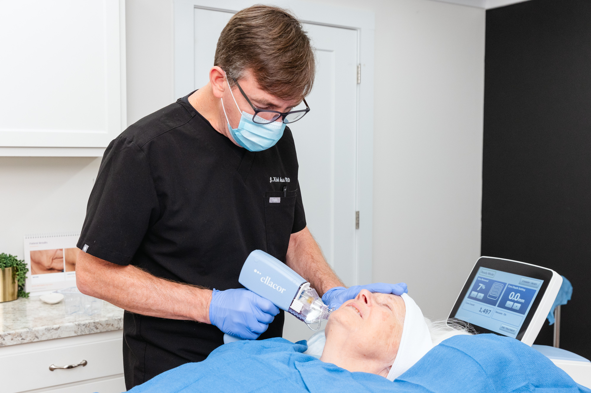 Micro-Coring in Oak Ridge | Shea Aesthetic Clinic